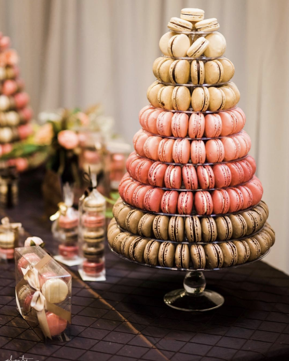 Order Macaron Wedding Favors in Bulk | Macaron Wedding Cake – Lady Yum