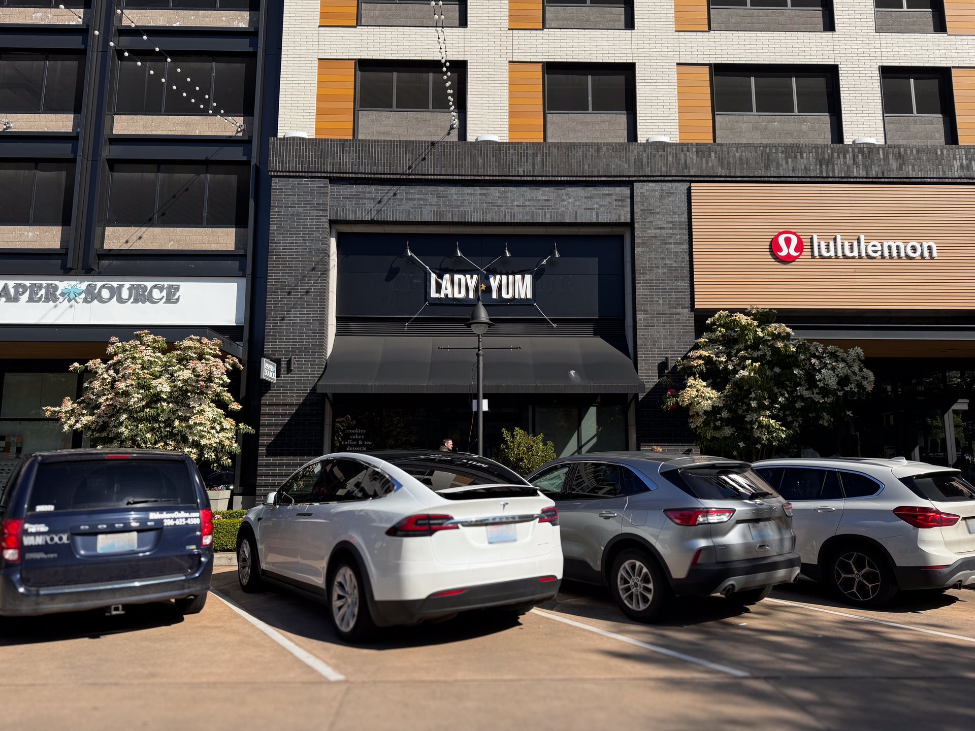 Totem Lake Village – Lady Yum